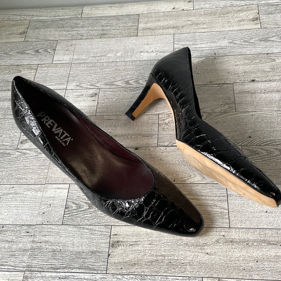 Prevata | Shoes | Prevata Embossed Croc Look Leather Heels Euc 9aa ...